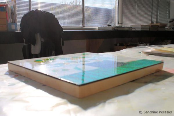 How to apply an isolation coat to your paintings before varnishing ...